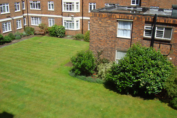 The Gardens – Chatsworth Court London W8